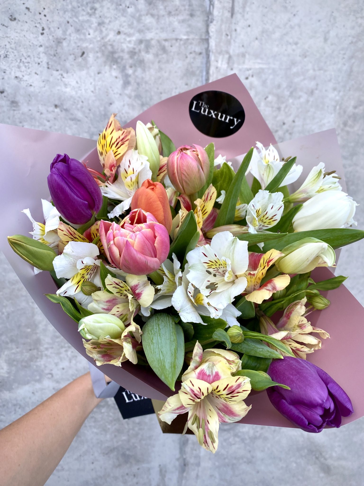 RAMO grande 20 varas 10 TULIPANES 10 Astromelias - PRODUCTOS PREMIUM ...